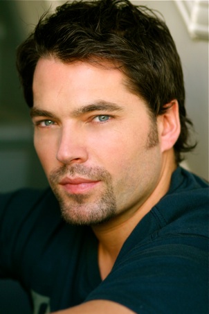 Tim Rozon – Wynonna Earp Fans